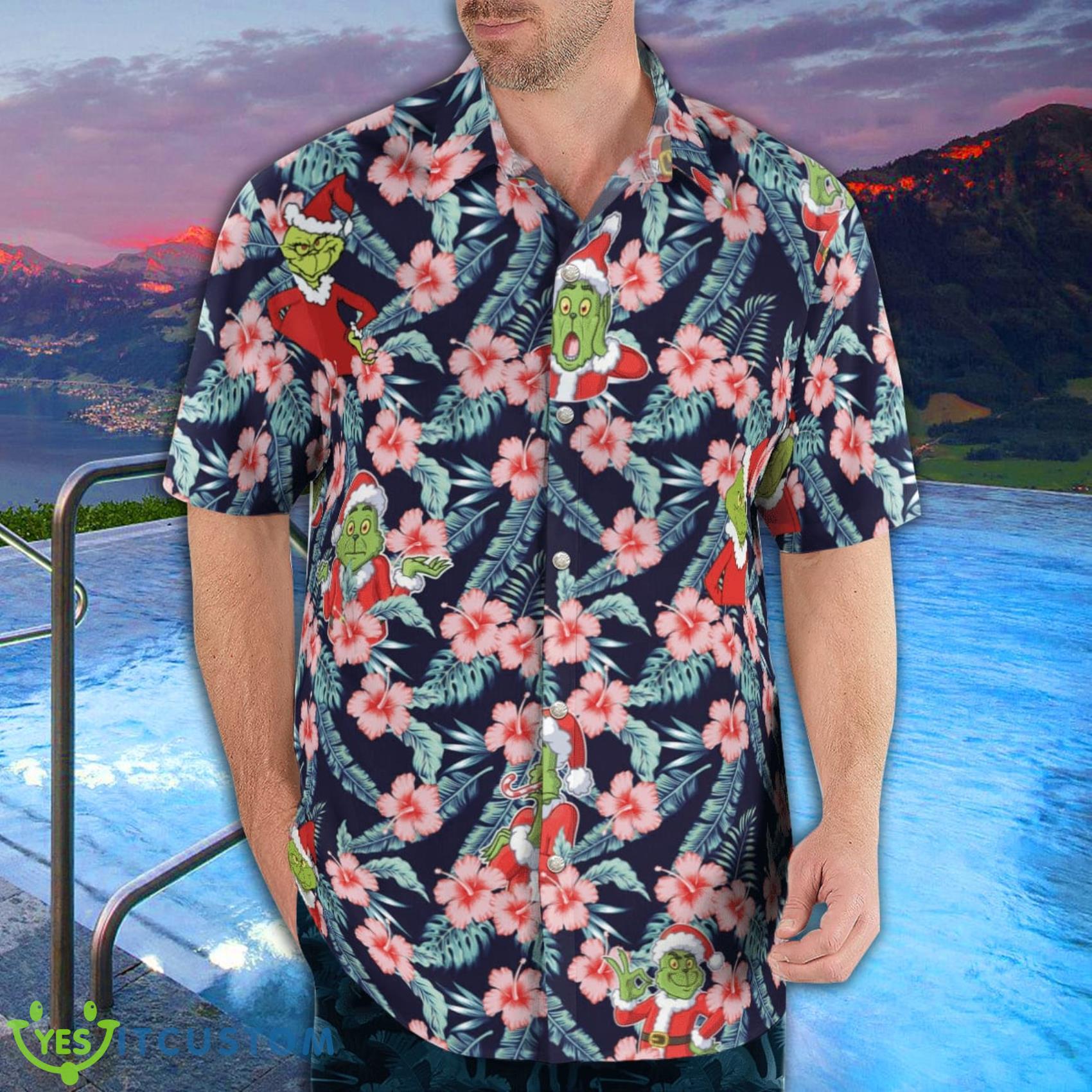 Dr. Seuss’ The Grinch Gift, Grinch Christmas Tropical Style AOP ...